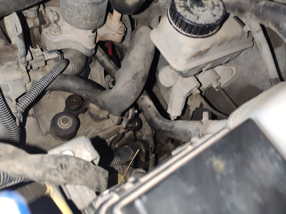 Реставрация места под втулку механизма переключения передач — Chevrolet ...