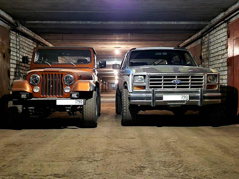 Jeep CJ7 vs Ford Bronco III — Jeep CJ, 4,2 л, 1985 года | наблюдение | DRIVE2