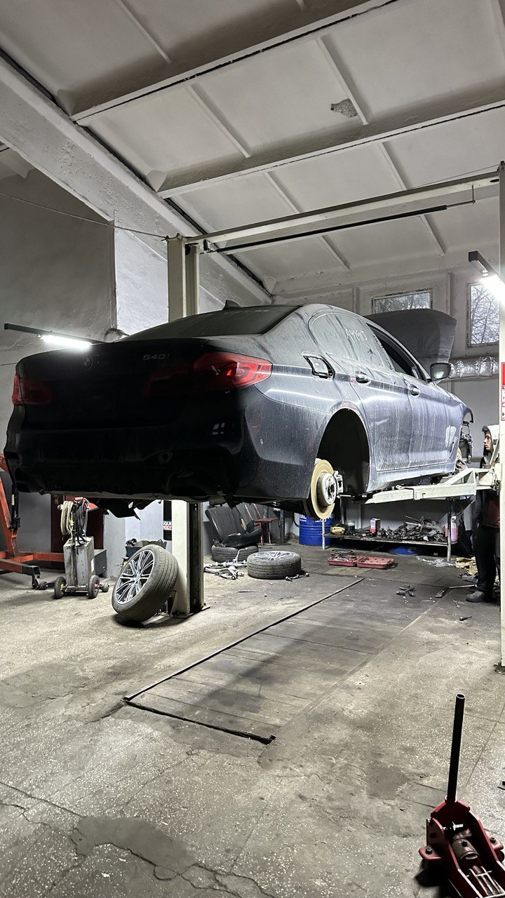 Ремонт ходовой, и долгое ожидание запчастей из Германии — BMW 5 series ...