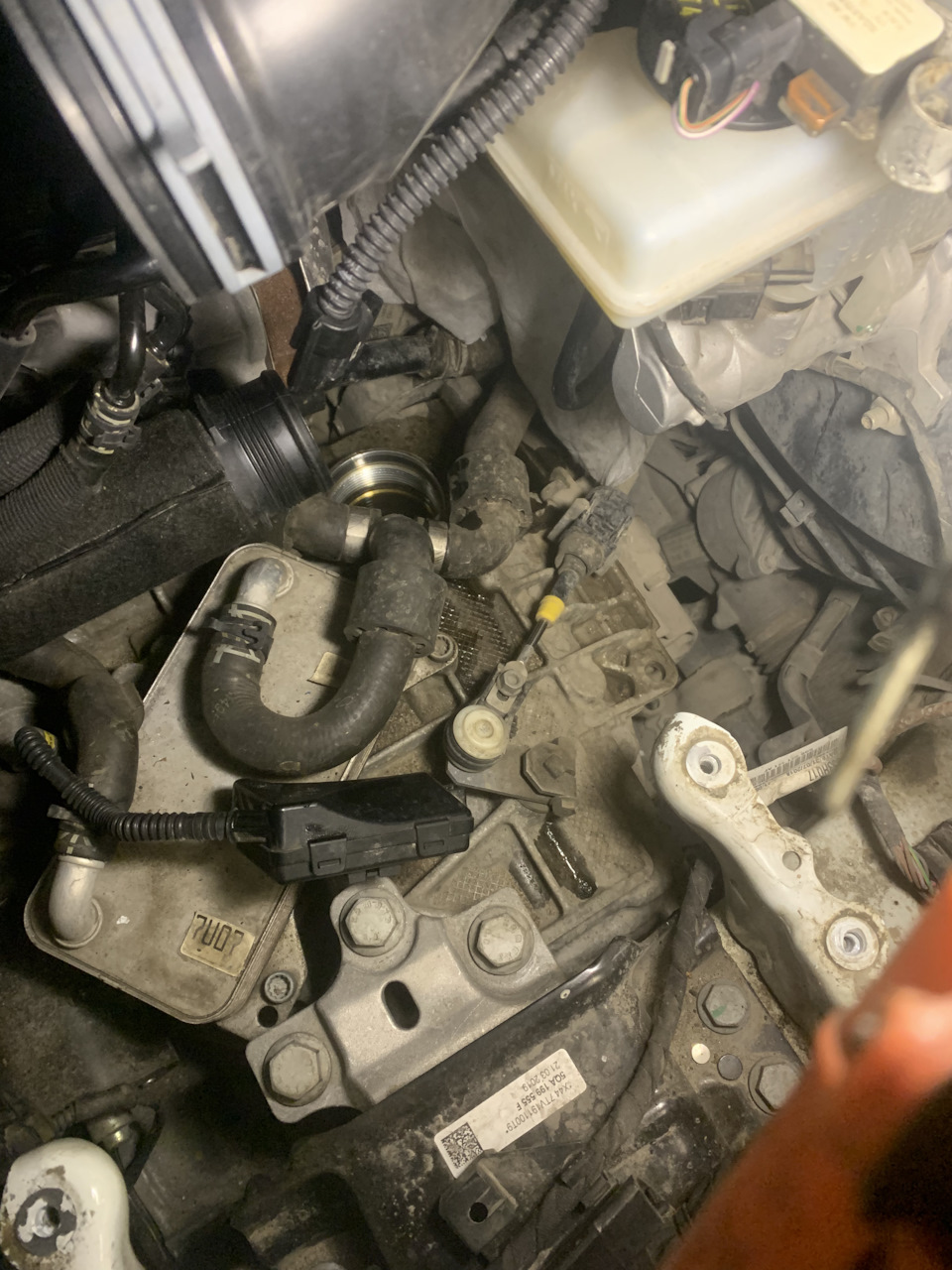 5QA199555F Подушка (опора) КПП VAG | Запчасти на DRIVE2