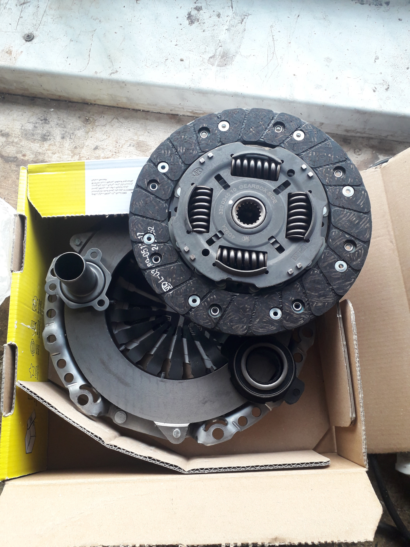 Рождественские прогулки львов — Peugeot Partner, 1,4 л, 2010 года ...