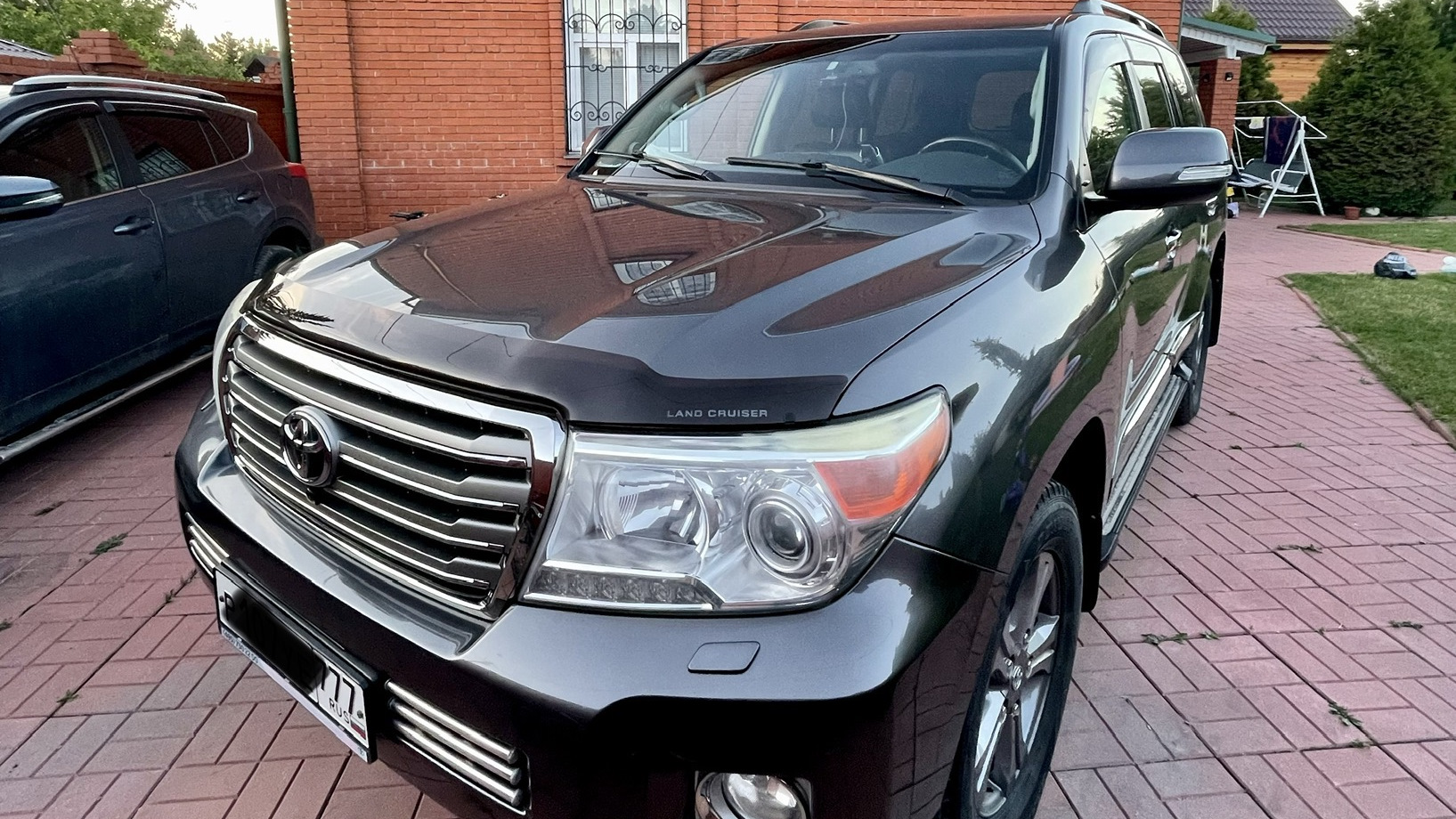 Toyota Land Cruiser 200 4.6 бензиновый 2012 | на DRIVE2