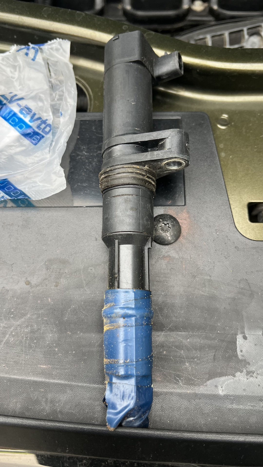 Наконечники катушек зажигания. — Renault Duster (1G), 2 л, 2016 года ...