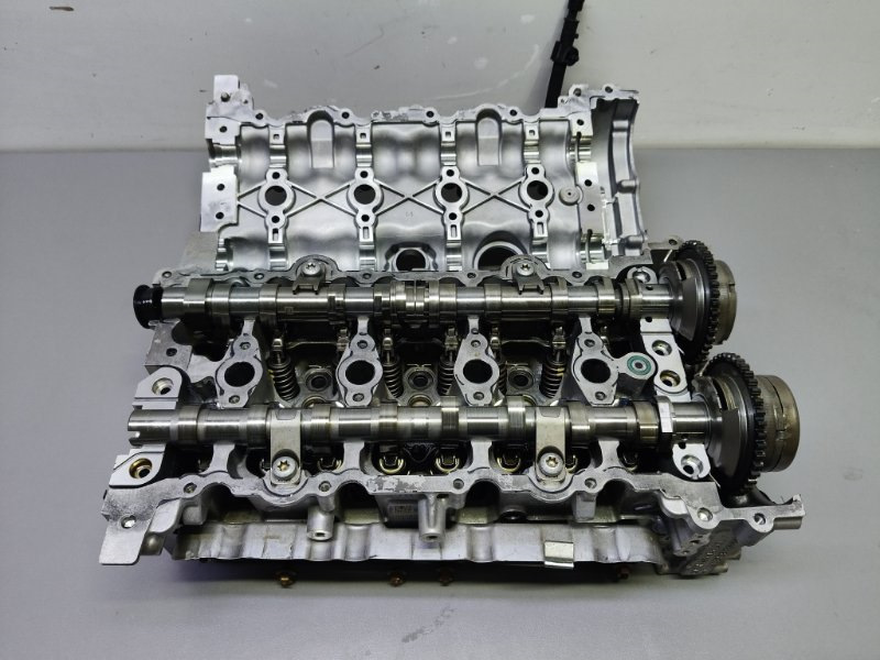 Головка блока цилиндров в сборе M264 Mercedes 2.0 на Mercedes-Benz E ...