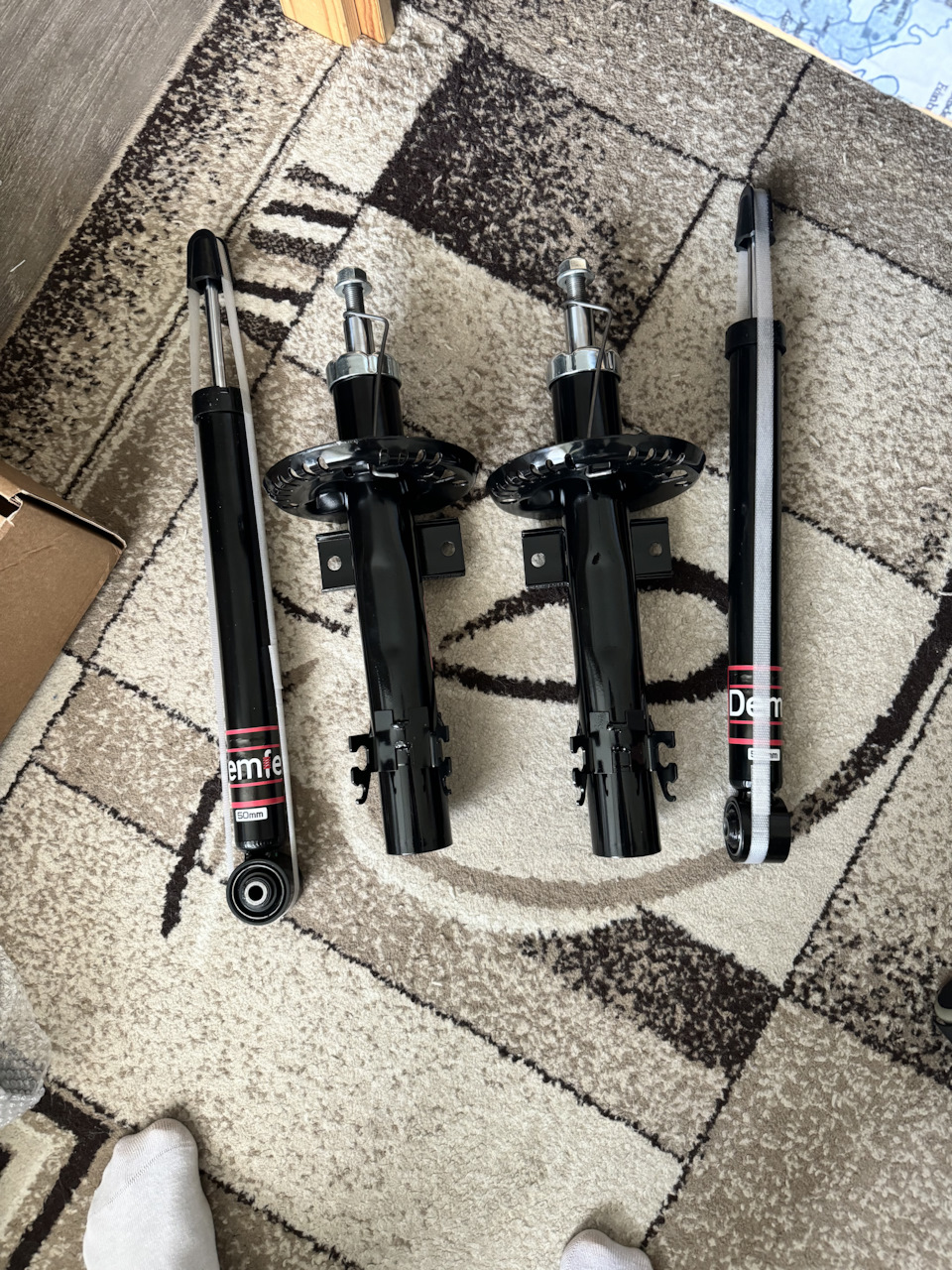 Стойки с занижением demfer поло седан — Volkswagen Polo Sedan, 1,6 л ...