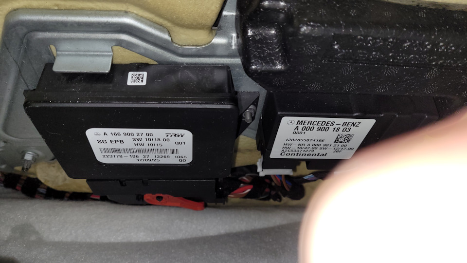 A0009001803 Блок управления топливным насосом Mercedes | Запчасти на DRIVE2