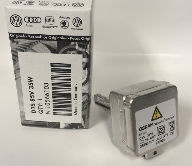 Замена лампы ближний дальний — Volkswagen Passat B7, 1,8 л, 2011 года ...