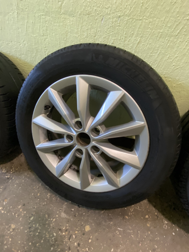 Шины летние Michelin 205/55 R16, литые диски 6,5Jx16 ET46 5x112 на ...