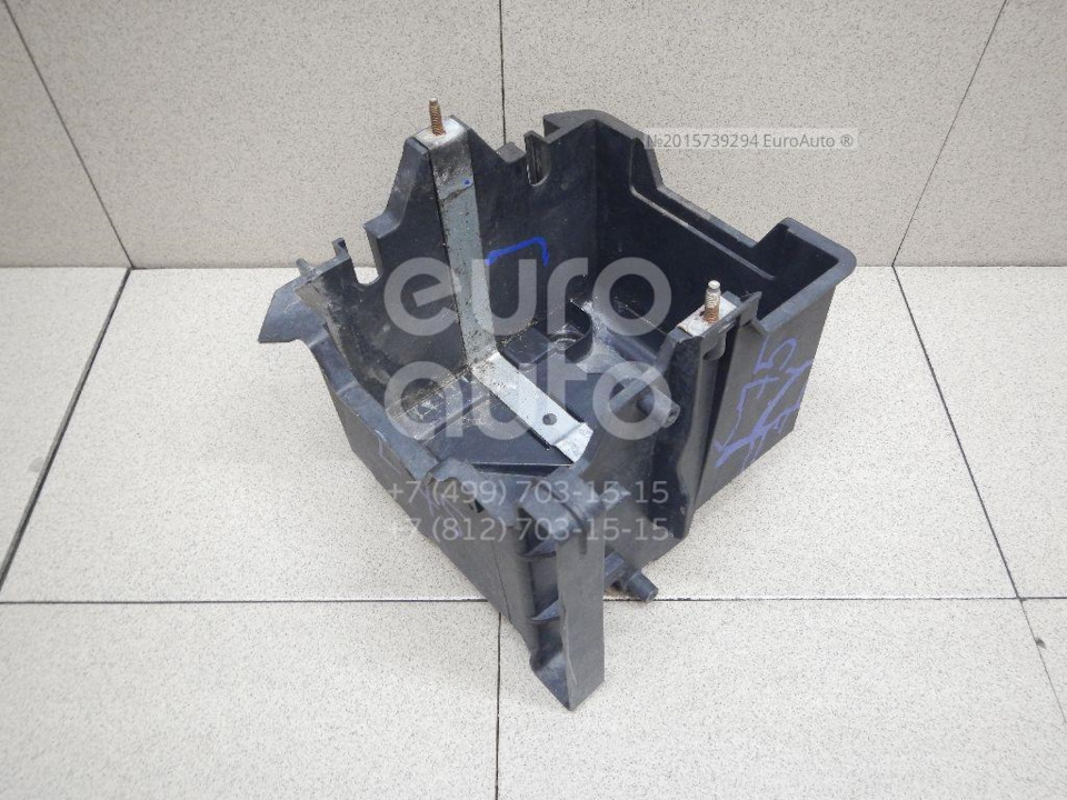 1141423 Площадка под АКБ / Fiesta 01~ Ford | Запчасти на DRIVE2