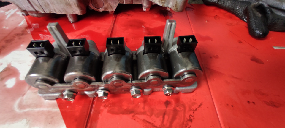 4631323000 Клапаны регулирующие для маслогидравлических силовых ...