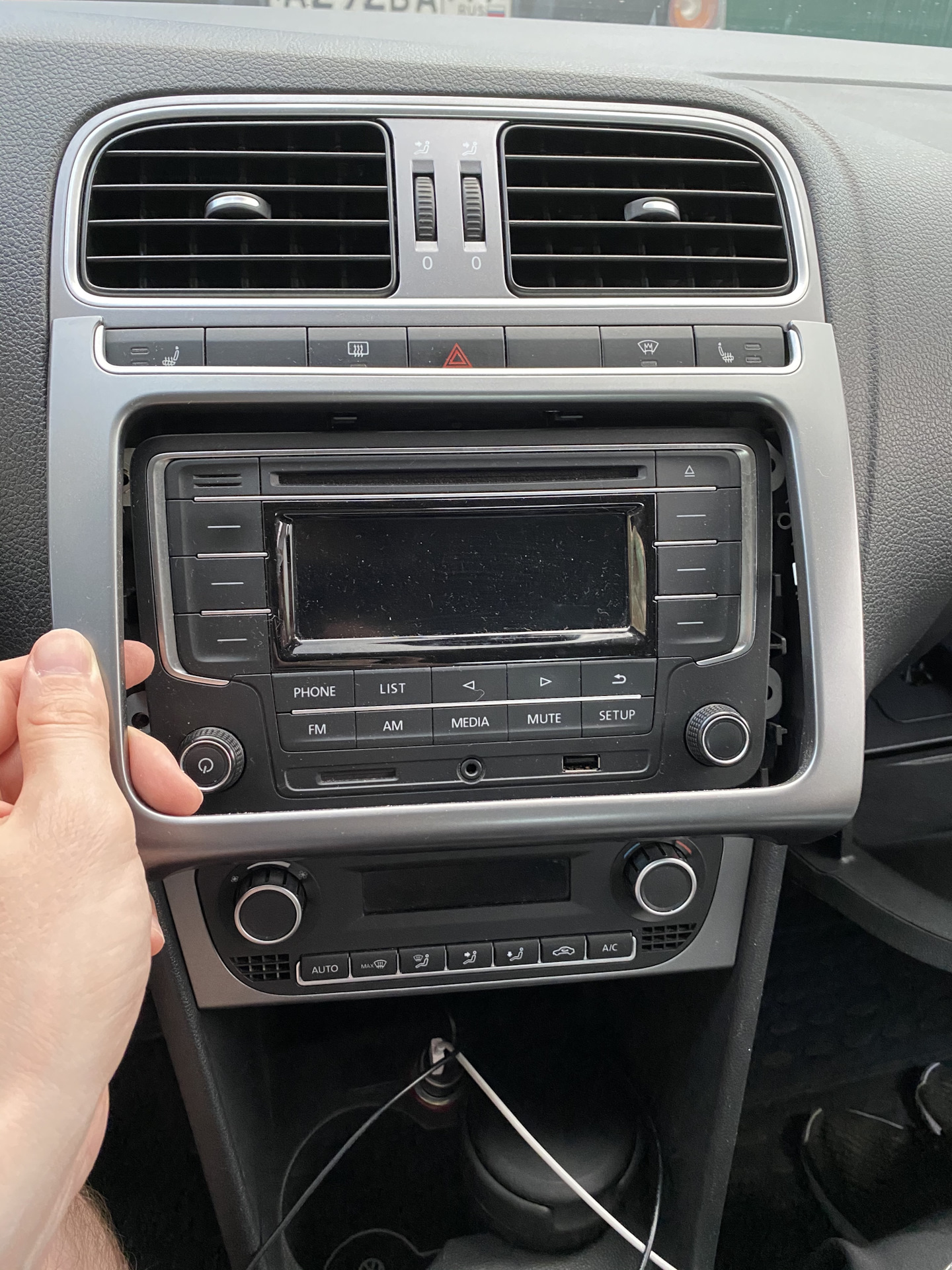 RCD330 + carplay — Volkswagen Polo Sedan, 1,6 л, 2016 года | автозвук ...