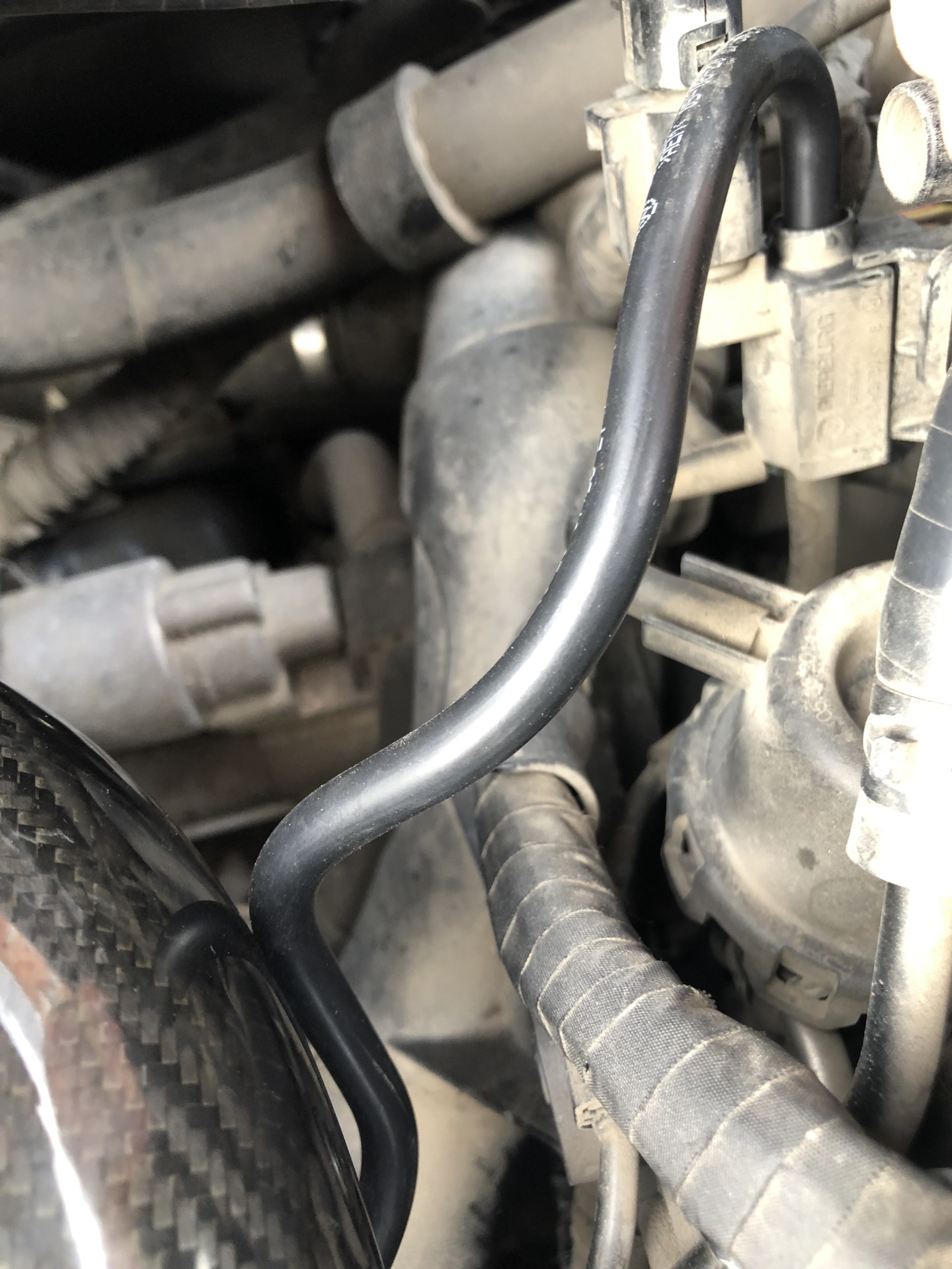 Вакуумный шланг от S3/7R — Audi A3 Sportback (8VA), 1,8 л, 2014 года ...