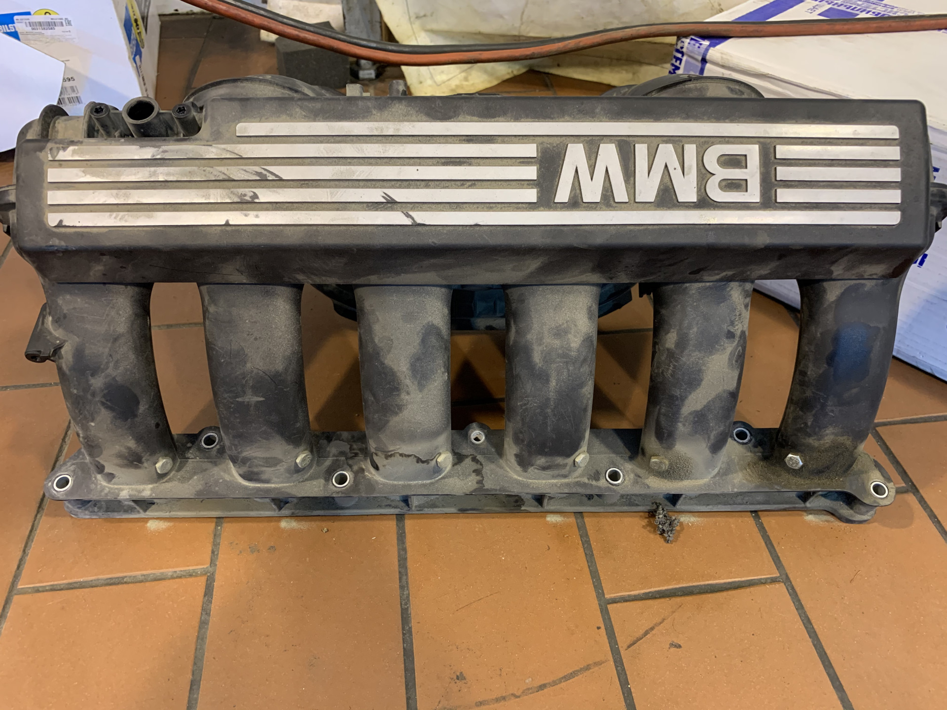 Замена впускного коллектора — BMW X3 (E83), 2,5 л, 2008 года | визит на ...