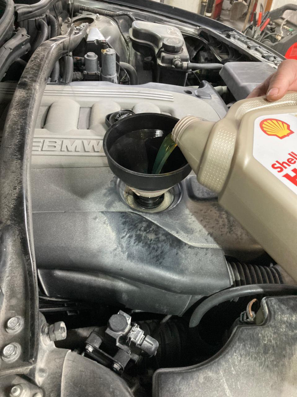 Замена масла. Санкционочка — BMW X3 (E83), 3 л, 2004 года | своими ...