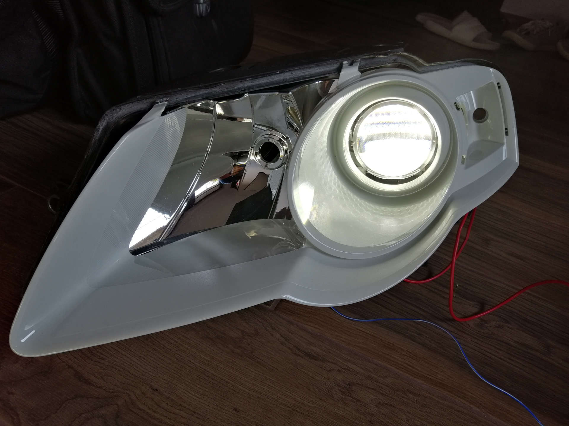 Projekt świateł Bi Led Koito 3A. — Volkswagen Passat B6, 1,9 л, 2006 ...