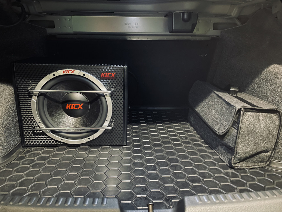 Kicx AP 300BPA — Volkswagen Polo Sedan, 1,6 л, 2016 года | автозвук | DRIVE2