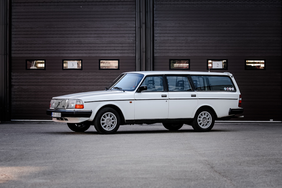 Моей машине посвящается — Volvo 245, 2,3 л, 1991 года | фотография | DRIVE2