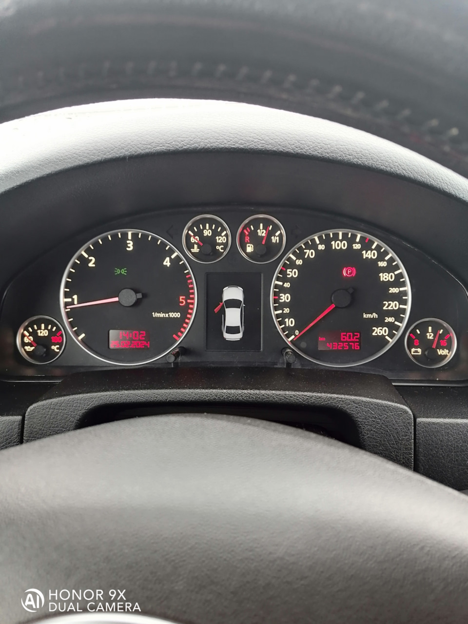 Установка приборной панели с БК, круиз-контроля, Color MFA — Audi A6 ...