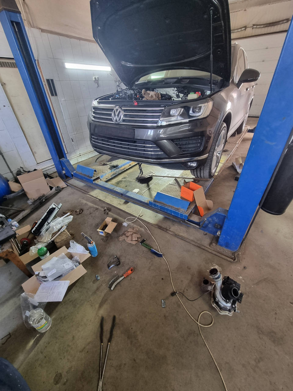 Замена цепи грм — Volkswagen Touareg (2G), 3 л, 2015 года | плановое ТО ...