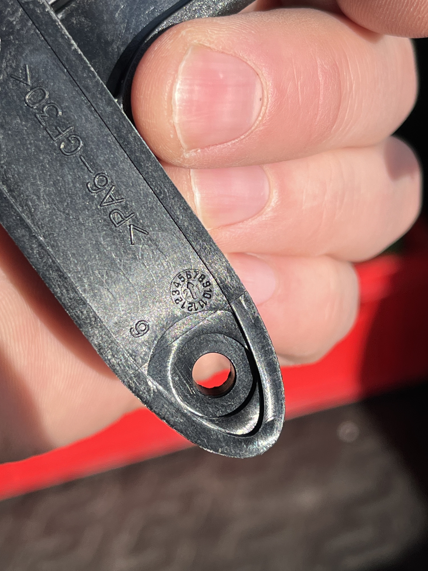 Крюк для пакетов в багажник — Skoda Octavia A7 Mk3, 2 л, 2017 года ...