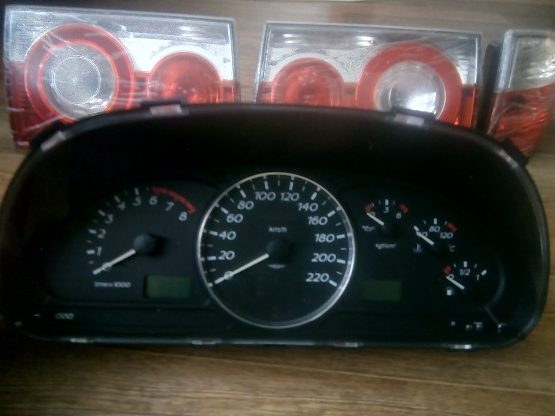 Произведения искусства, или приборка 3111 и фонари 31105 рестайл — ГАЗ 31105, 2,3 л, 2005 года ...