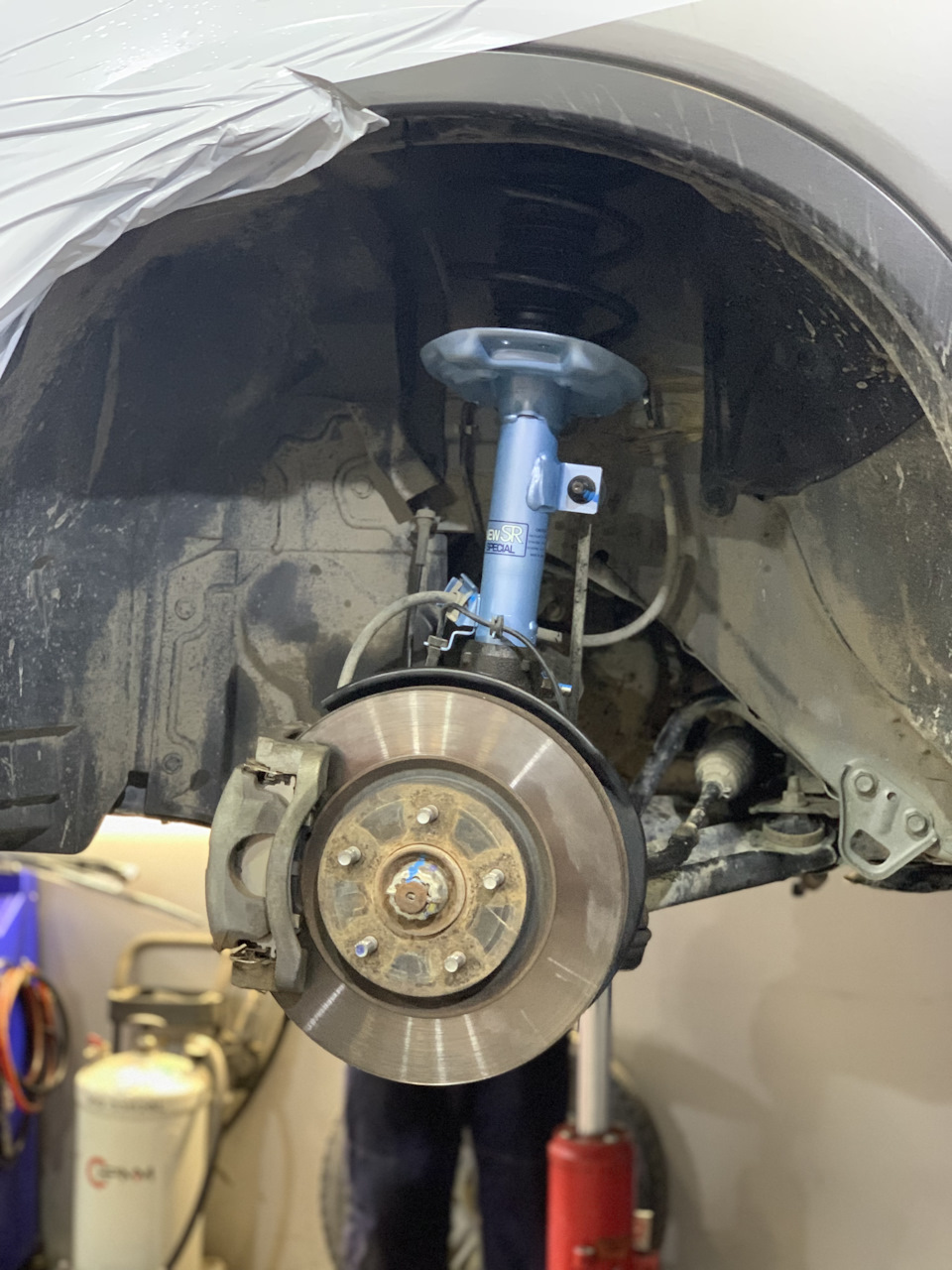 KYB NEW SR special — Nissan X-Trail III (t32), 2 л, 2014 года ...