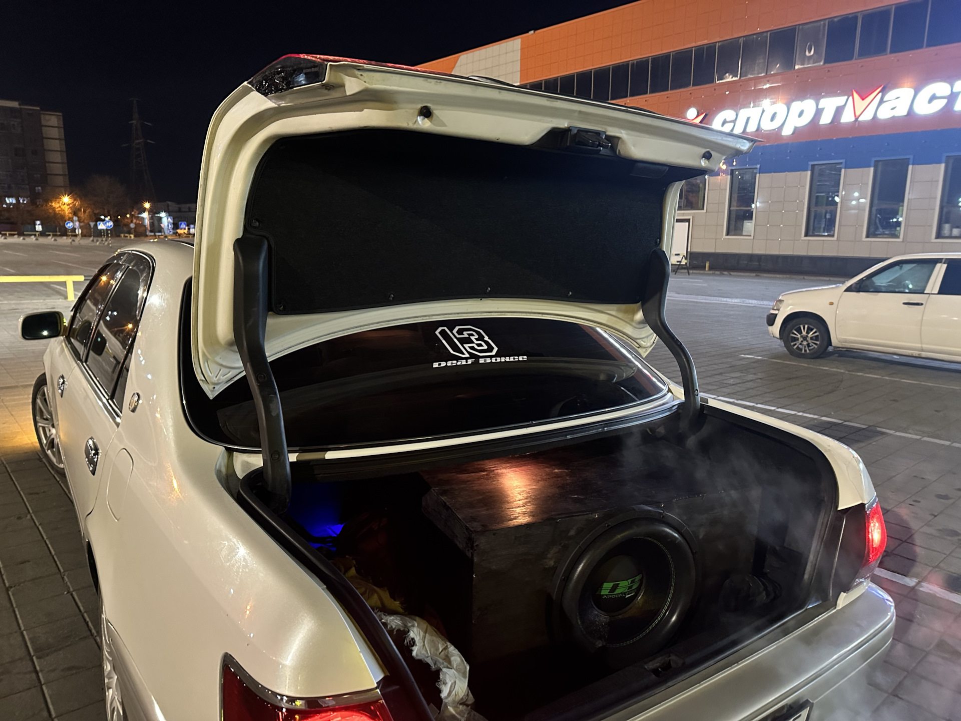 Подготовка к музыке Шумоизоляция crown 171 — Toyota Crown (S170), 2,5 л ...