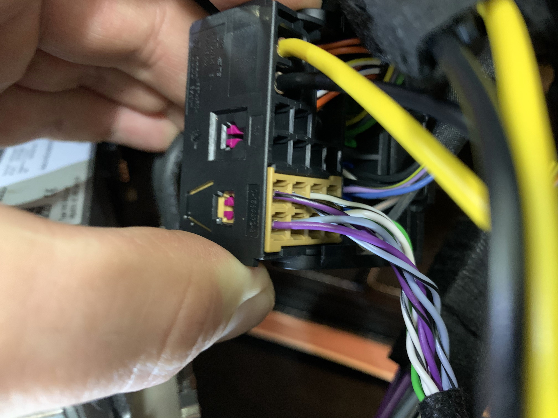 Установка Helix Plug&Play — Volkswagen Tiguan (2G), 2 л, 2020 года ...