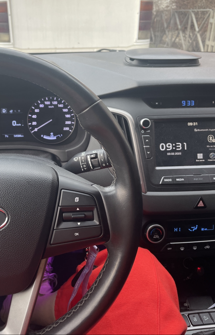 Классная держалка под телефон — Hyundai Creta (1G), 1,6 л, 2018 года ...