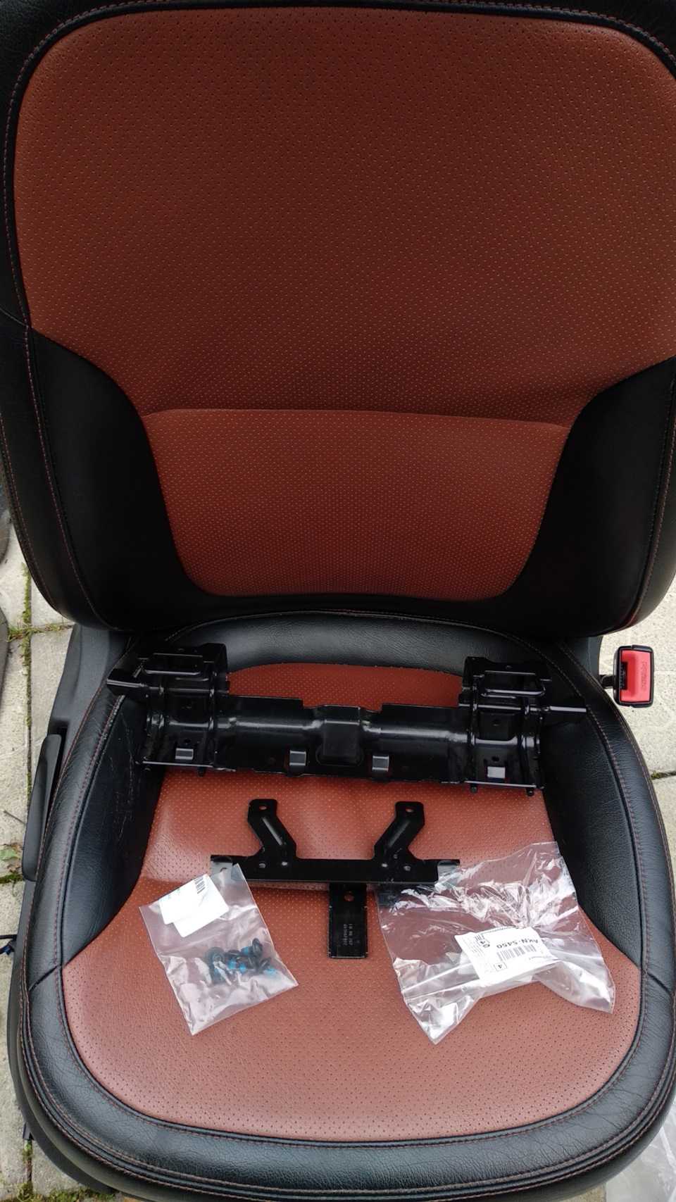 [Найдено] Ищу набор для штатного isofix на переднее сидение — Skoda ...