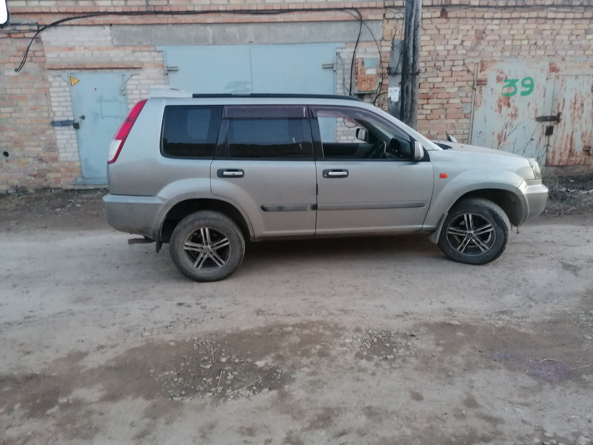 Вынужденный лифт. Замена задних пружин — Nissan X-Trail I (t30), 2 л ...