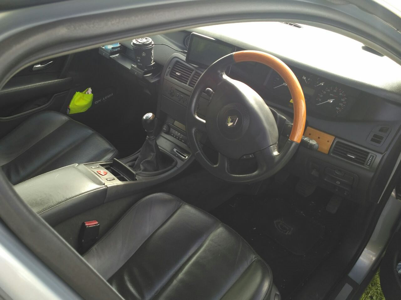 Думаю себе поставить под капод двух демонов под капотом вместо одного ...