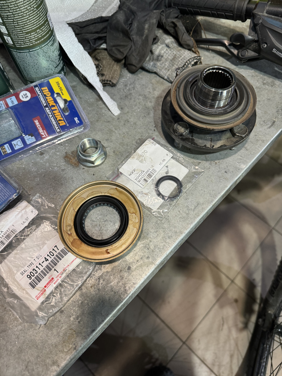 Бессмысленная замена сальника фланца. — Toyota Land Cruiser Prado 150 ...