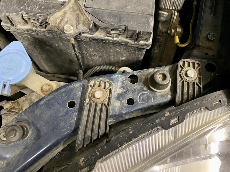 Замена болтов крепления — Chevrolet Lacetti Sedan, 1,6 л, 2008 года ...