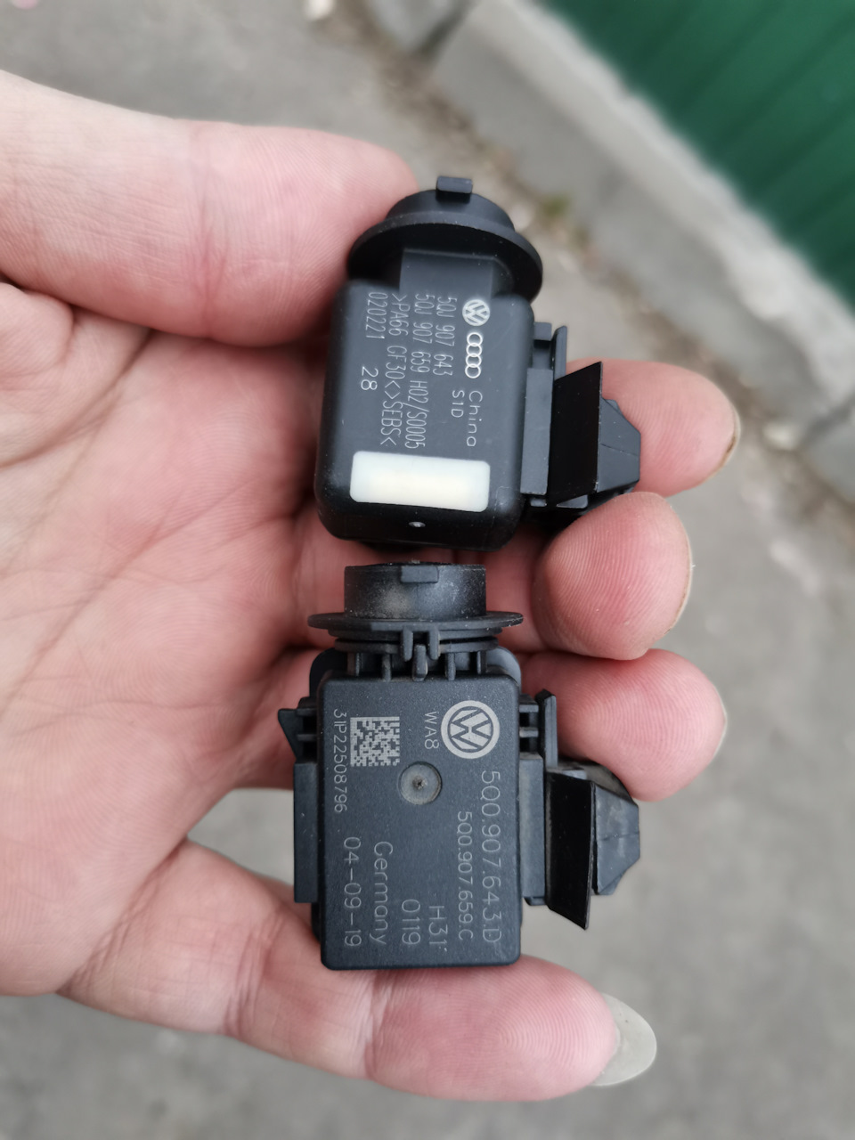 5Q0907643D Датчик загрязнения воздуха VAG | Запчасти на DRIVE2