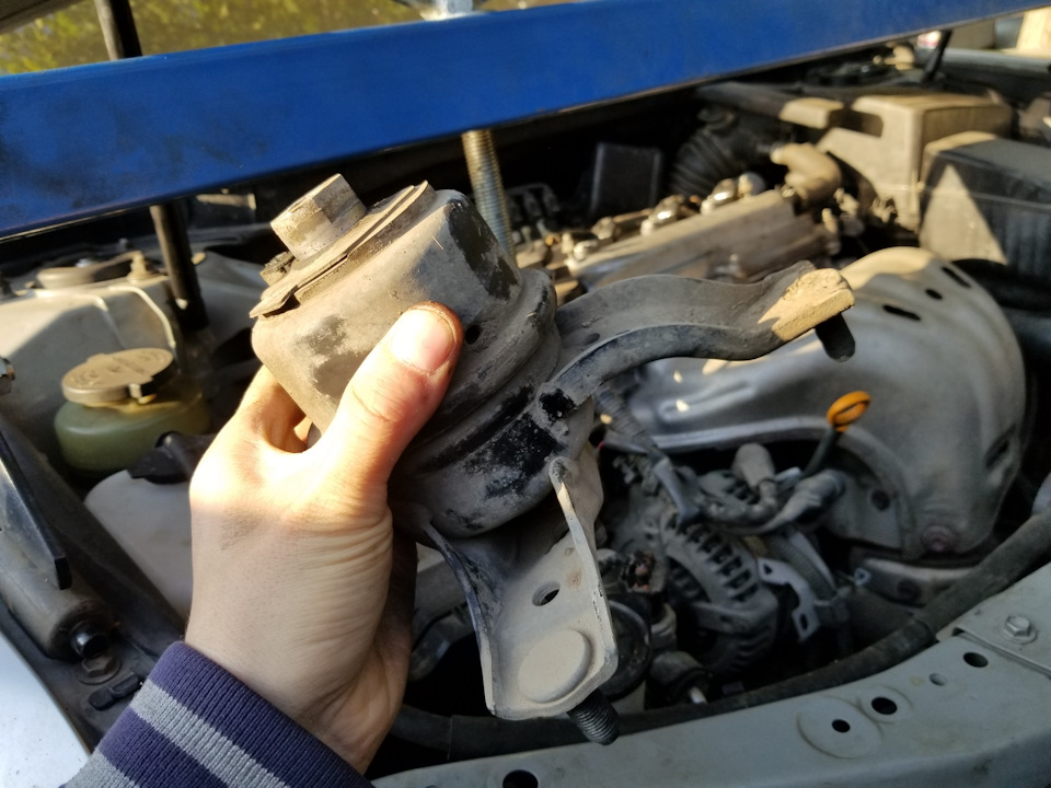 Сайлентблоки BBC 48655-33050 — Toyota Camry (XV40), 2,4 л, 2007 года ...