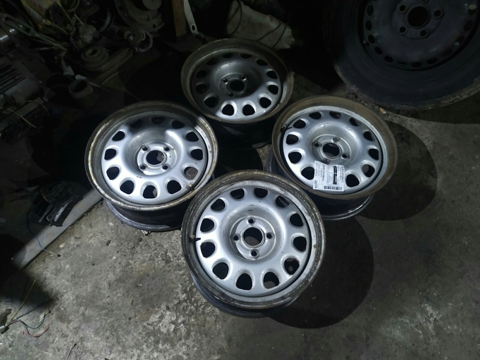 Штампы r15 от g60 — Volkswagen Passat Variant (B3), 1,6 л, 1989 года ...