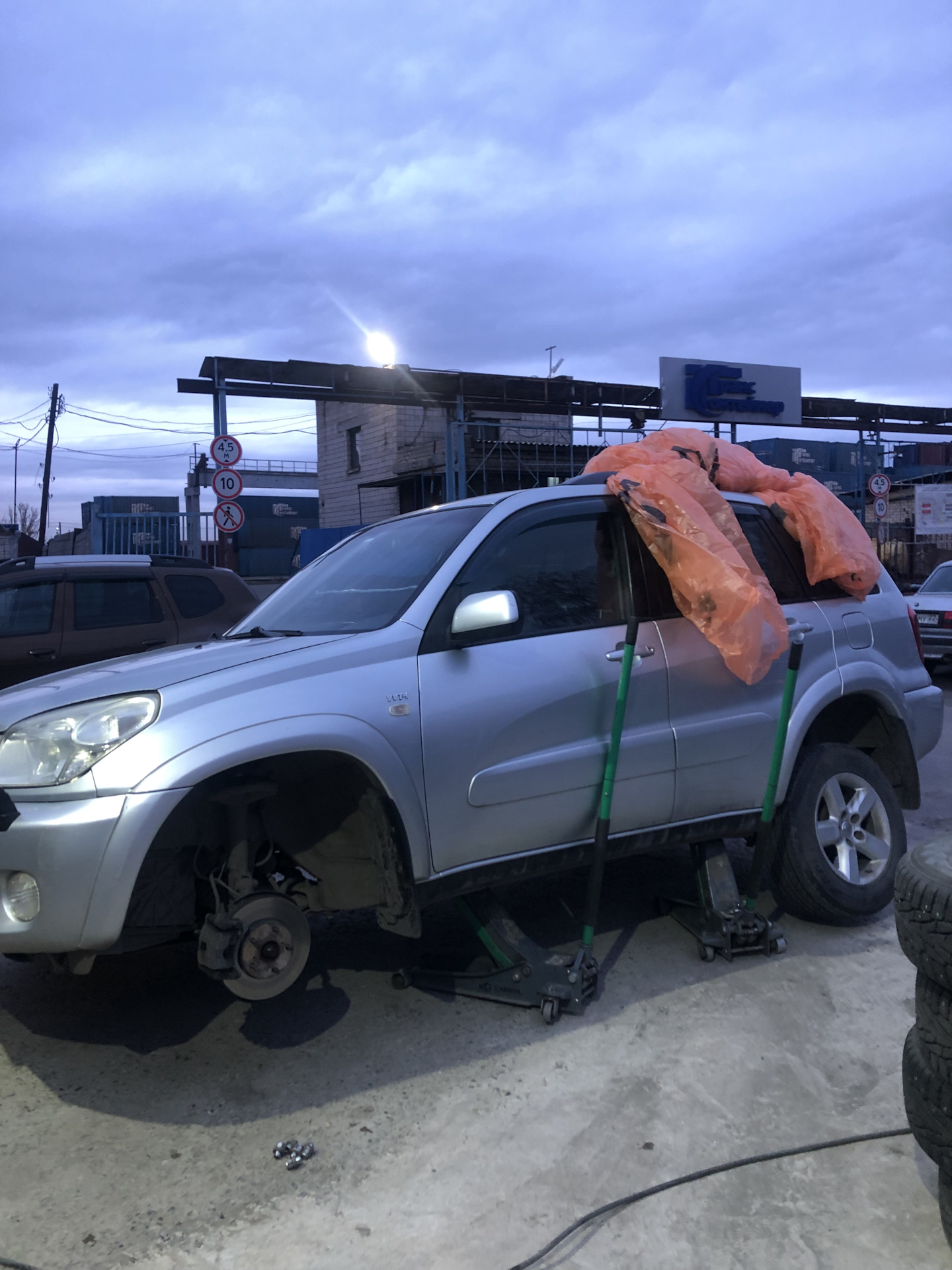 Запись сезонная 2023 — Toyota RAV4 (II), 2 л, 2005 года | шины | DRIVE2