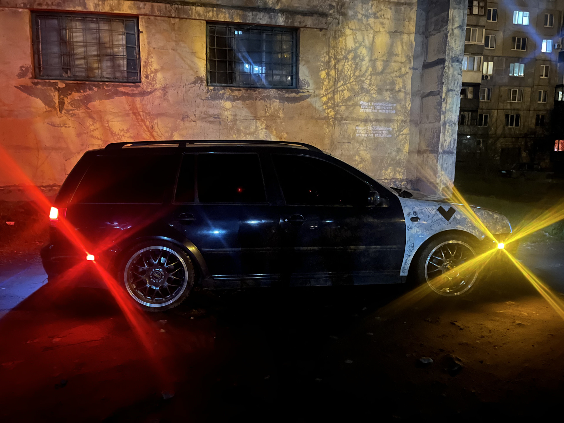 Установка черных USA габаритов в задний бампер Golf 4 Variant ...