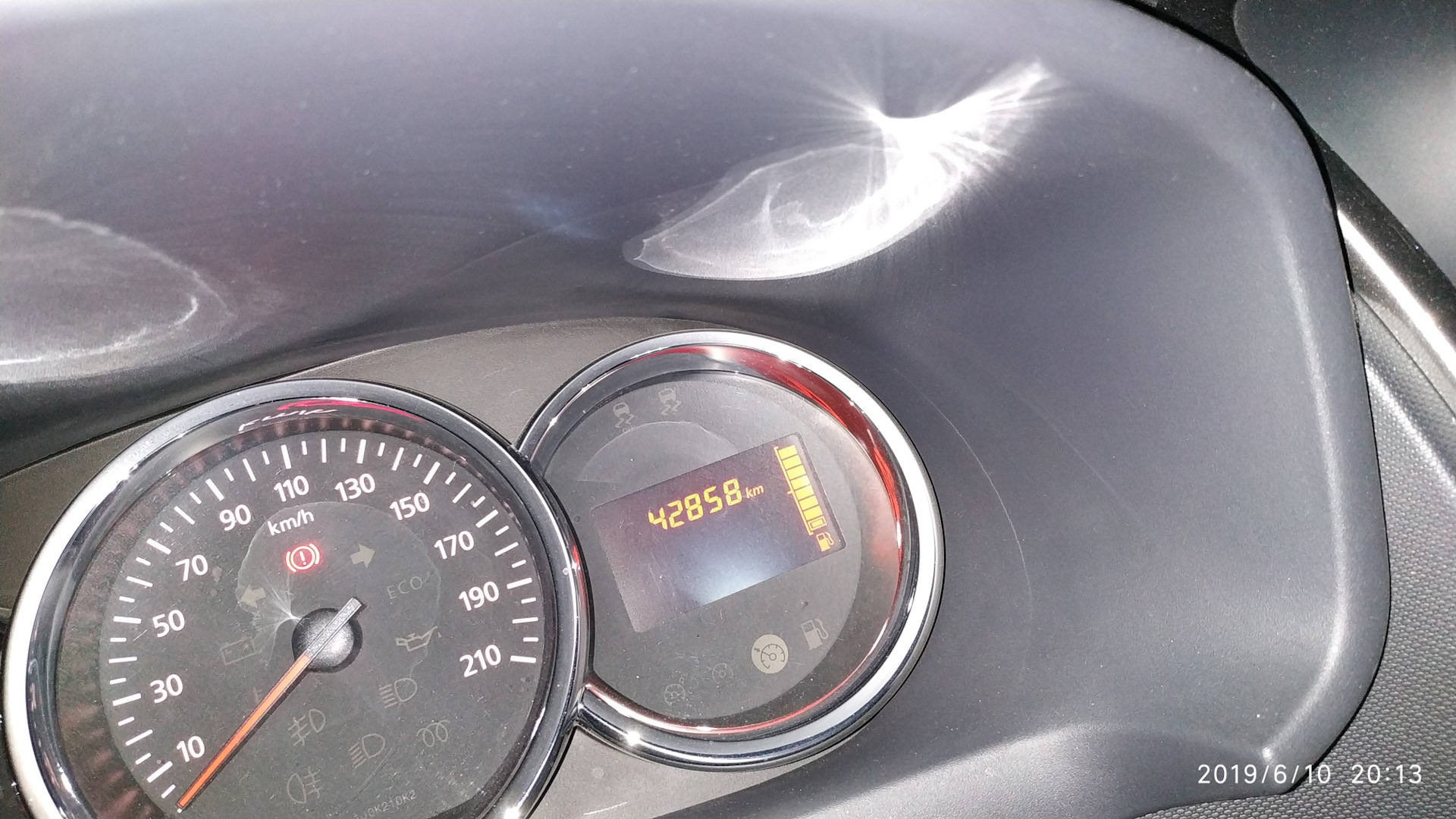 Пробег 43000 замена топливного фильтра. — Dacia Logan MCV (2G), 1,5 л ...