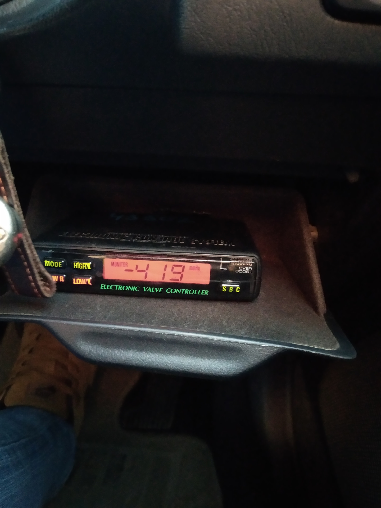 Буст контроллер HKS EVC 2 — Toyota Crown (S170), 2,5 л, 2001 года ...