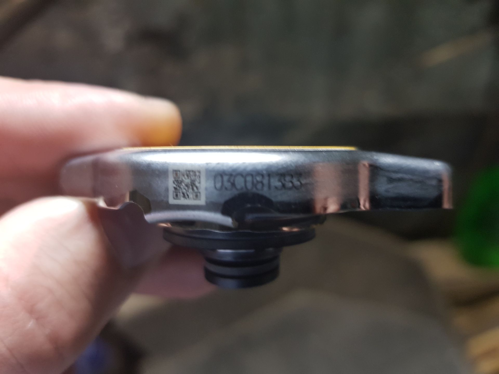 Крышка радиатора Toyota 16401-0C030 — Lexus ES (XV60), 2,5 л, 2013 года ...