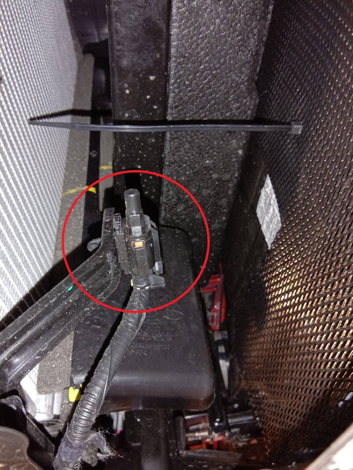 Новый дизайн упаковок моторного масла VAG/VAG отказывается так же от BP ...