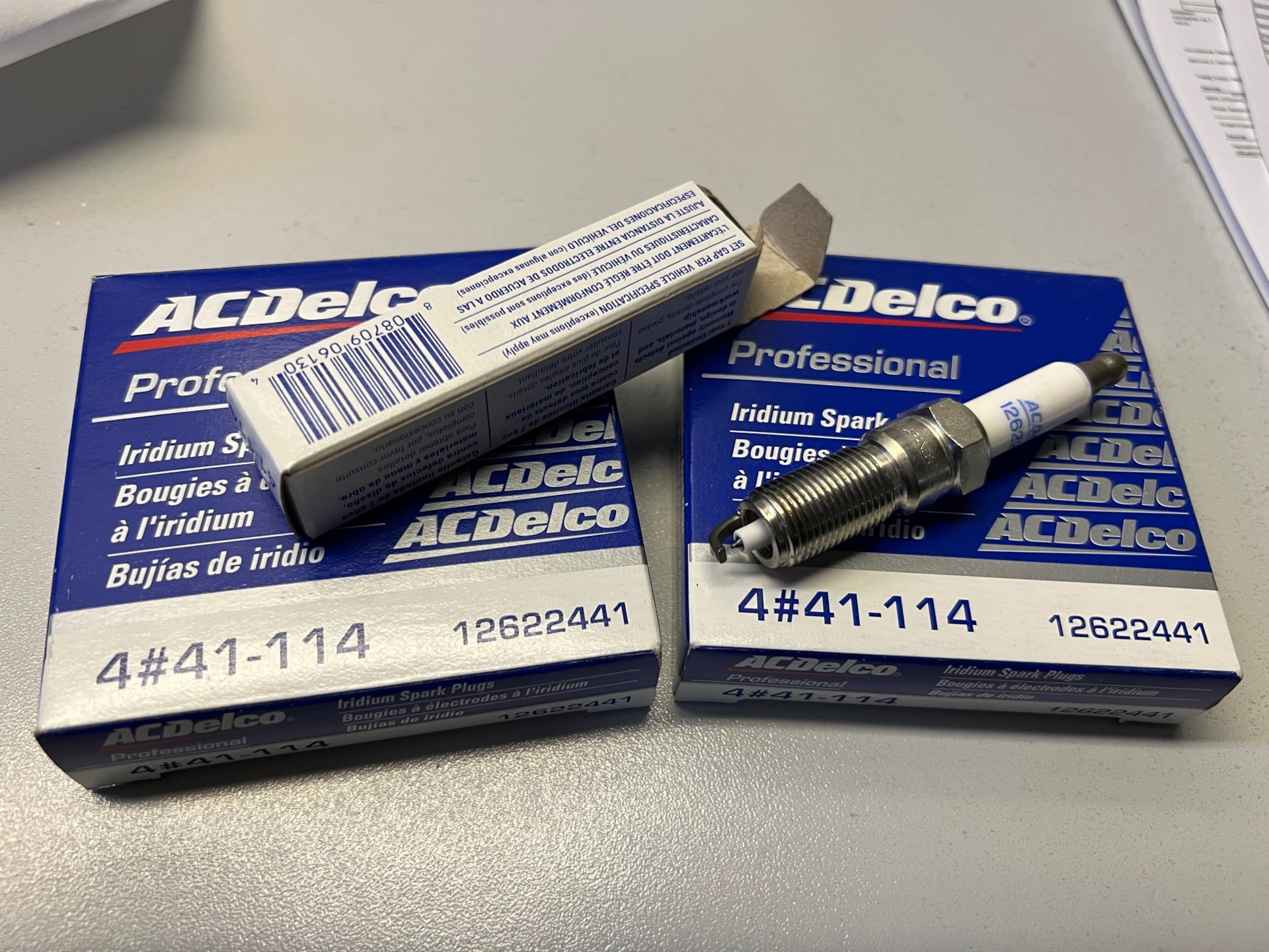 Замена свечей зажигания [как находить артикулы?] — Cadillac Escalade ...