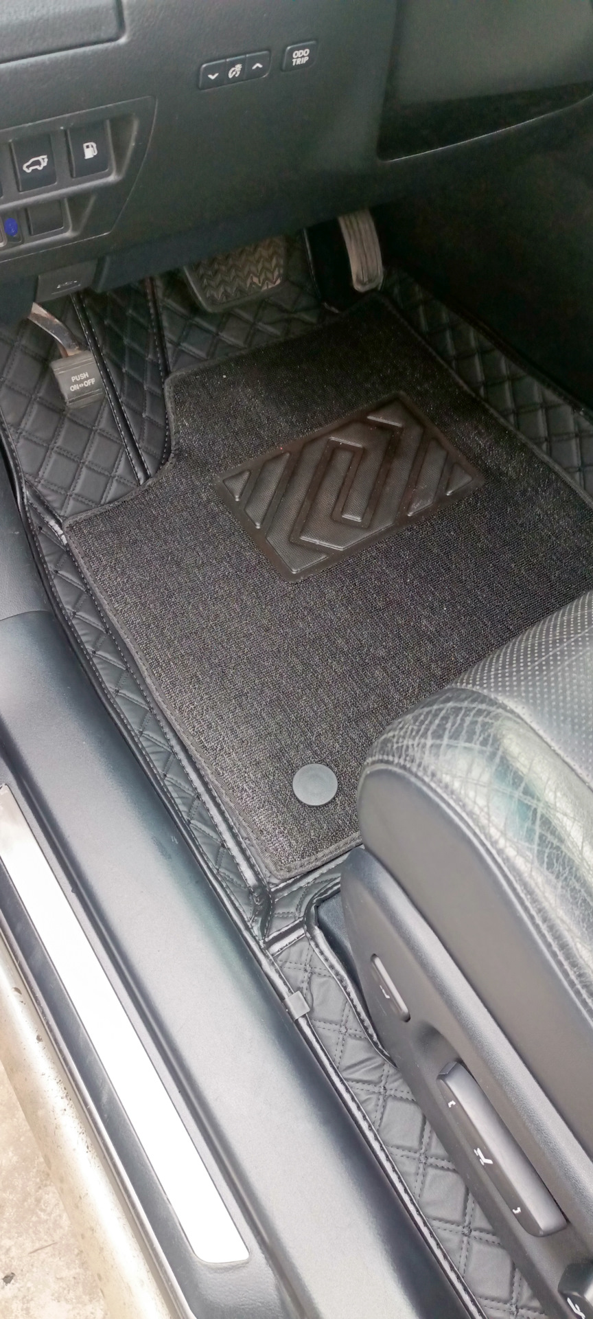 3D ковры в салон RX350 — Lexus RX (3G), 3,5 л, 2010 года | аксессуары ...