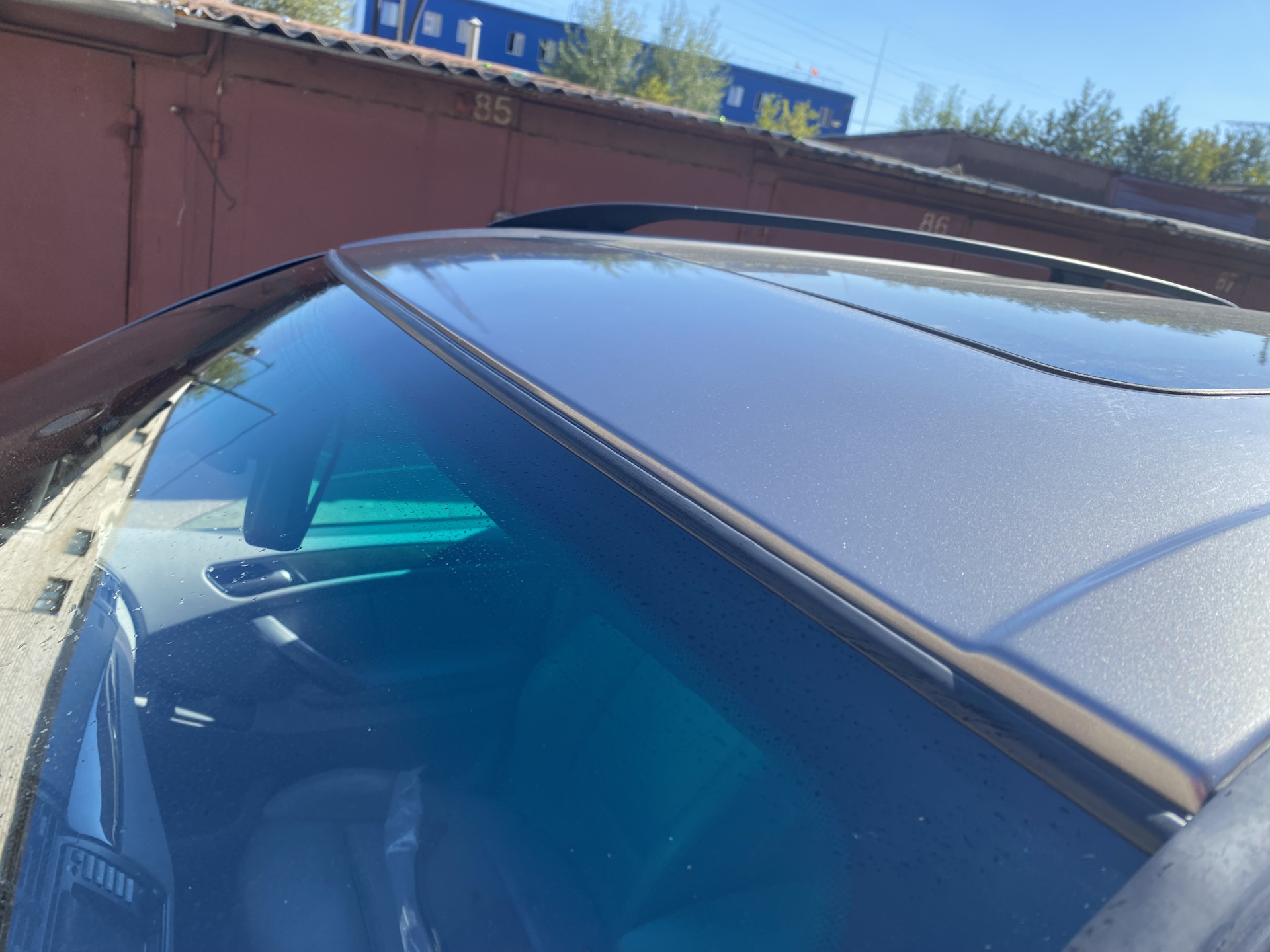 126. Замена молдинга лобового стекла Е53 — BMW X5 (E53), 3 л, 2004 года ...