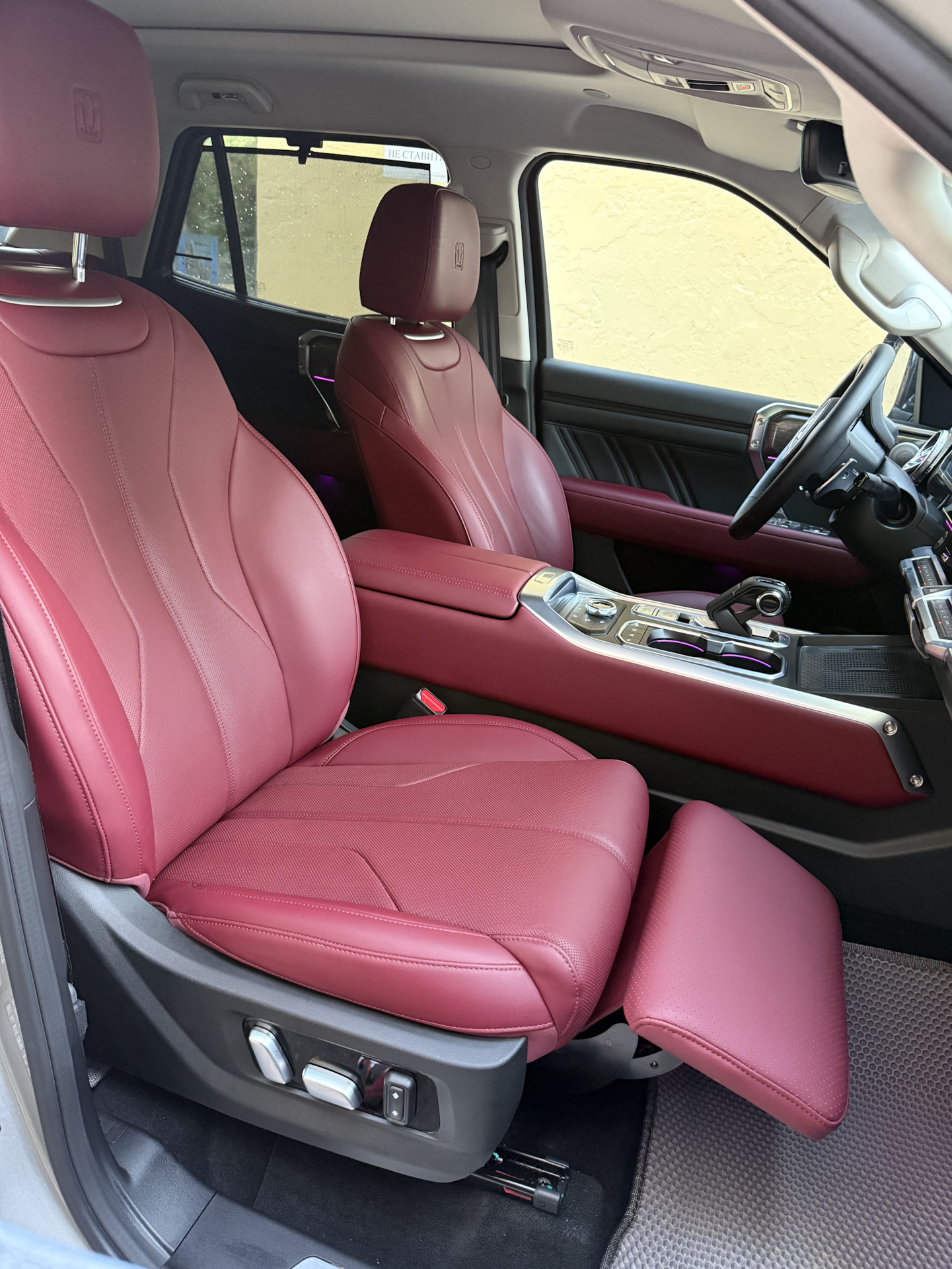 Оттоманка для штурмана — Tank 400, 2 л, 2025 года | стайлинг | DRIVE2