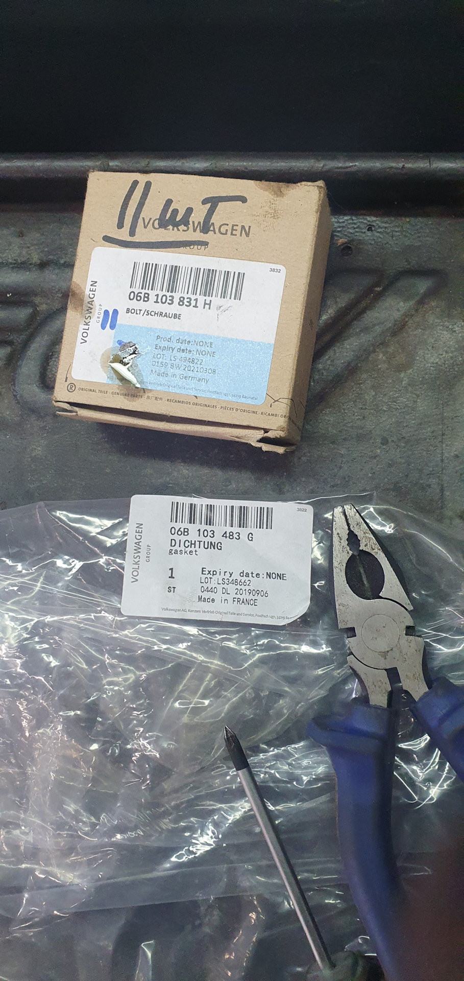 Прокладка клапанной крышки+маслоотделитель(заливная) — Volkswagen Golf ...