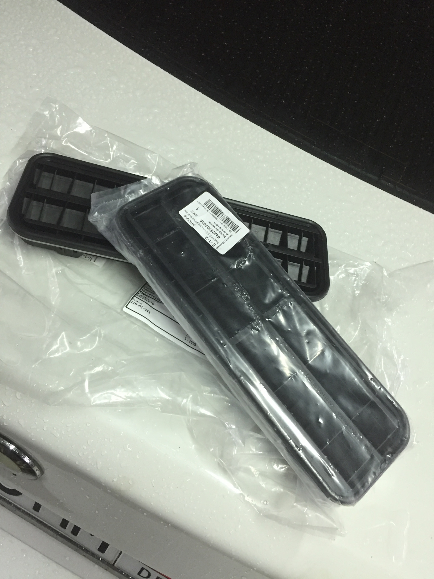 Задний вентиляционный канал замена. — BMW 5 series (E60), 3 л, 2005 ...