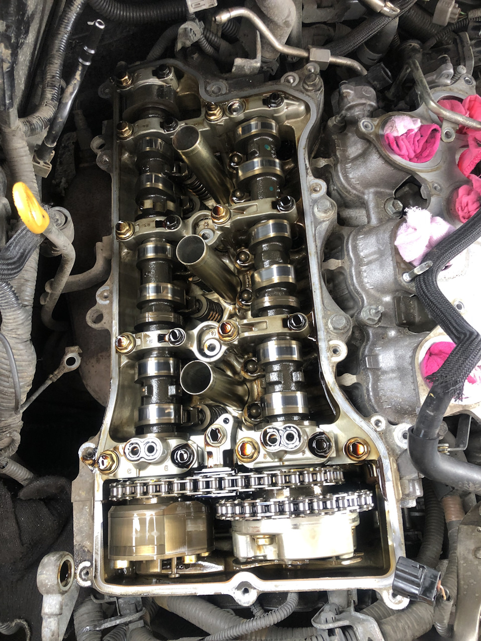 91.ЗАМЕНА ПРОКЛАДОК КЛАПАННЫХ КРЫШЕК, УПЛОТНИТЕЛЬНЫХ ПРОКЛАДОК КОЛОДЦЕВ ...